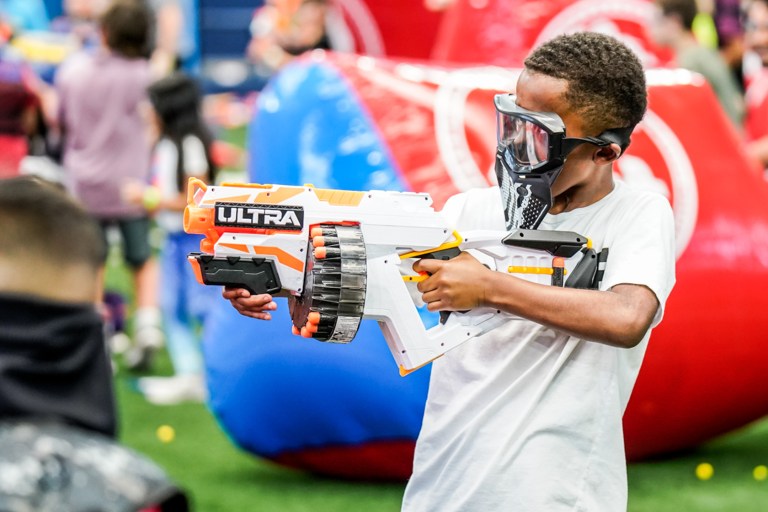 NERF Fanatics Event Returns: Jared's Epic Blaser Battle - Nerdtropolis
