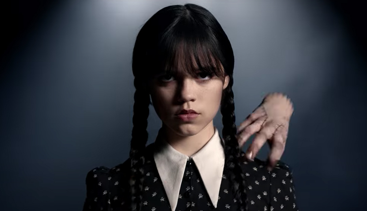 Jenna Ortega As Wednesday Addams In New Photo From Netflix Series ...