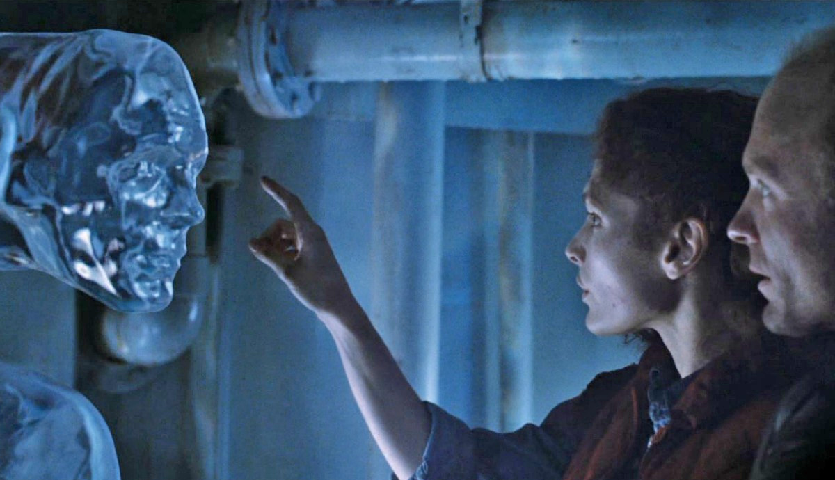 The Abyss at 35: A Look Back at James Cameron's Groundbreaking ...