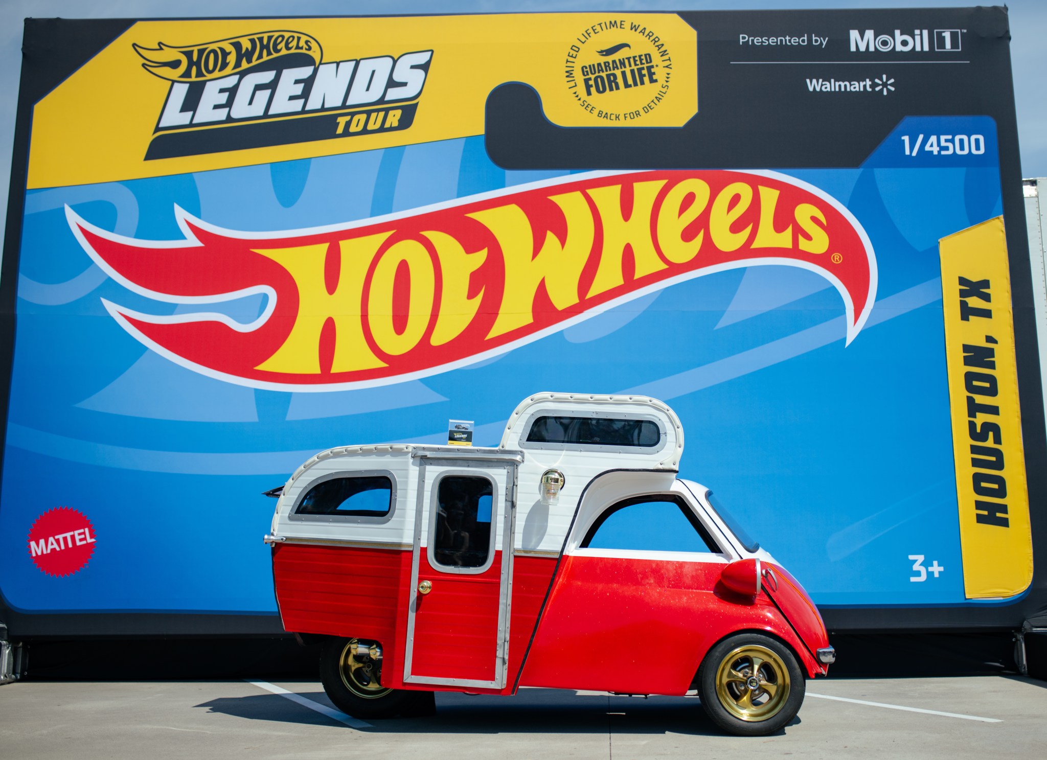 Hot Wheels Legends Tour Houston Crowns 1957 BMW Isetta 'RV' as Winner ...