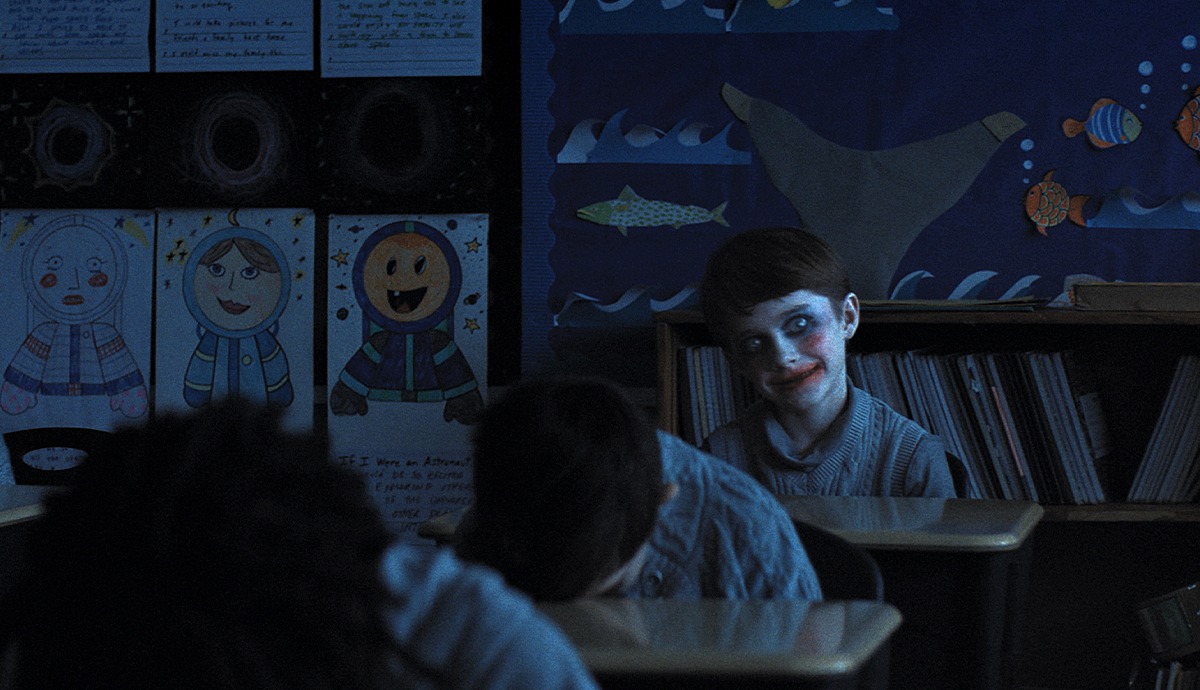 Weapons Review: Zach Cregger Delivers a Disturbing, Genre-Bending ...